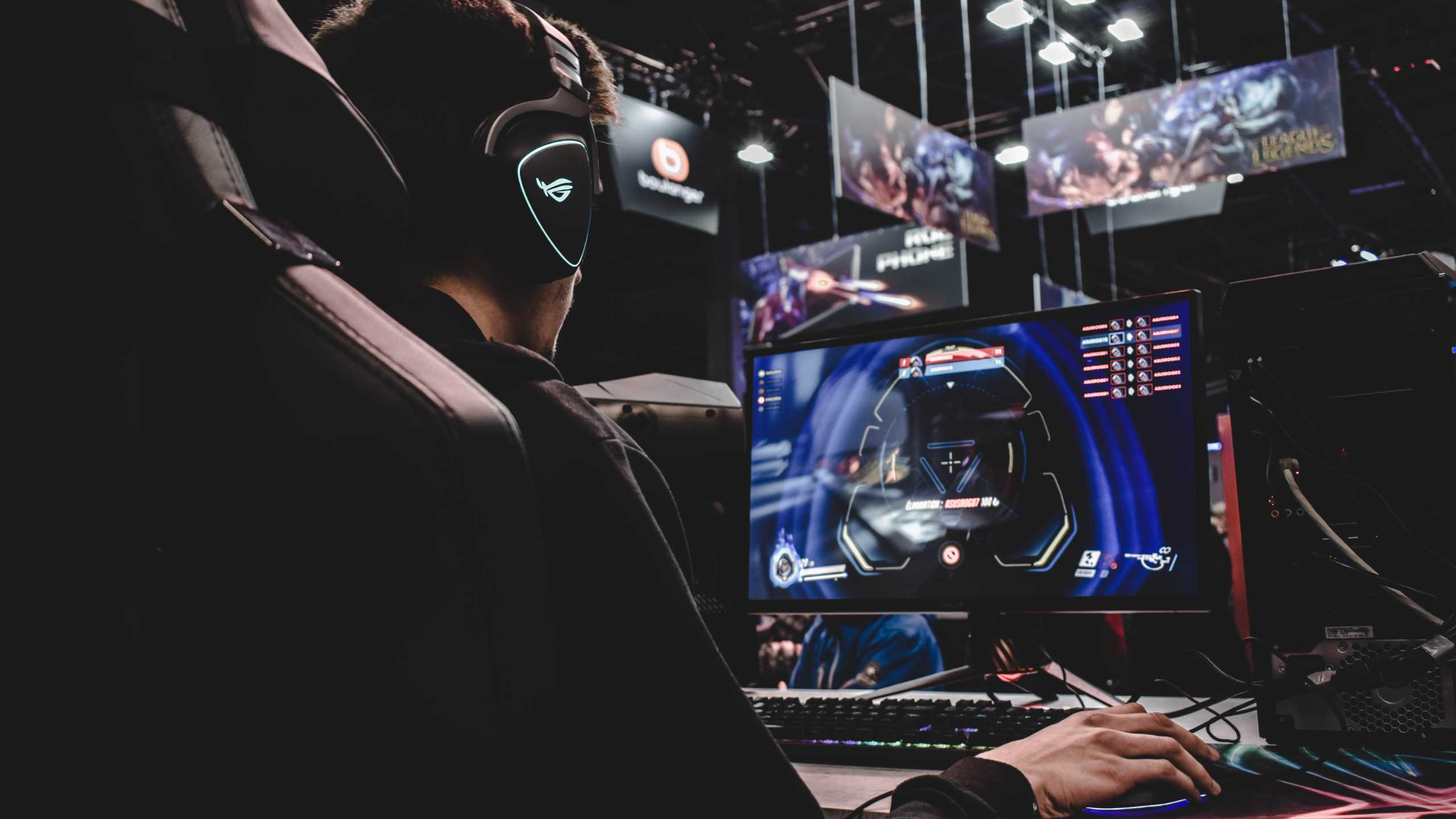 Die besten E-Sport-Turniere: LoL Worlds, Dota 2 & mehr - Gamers.at